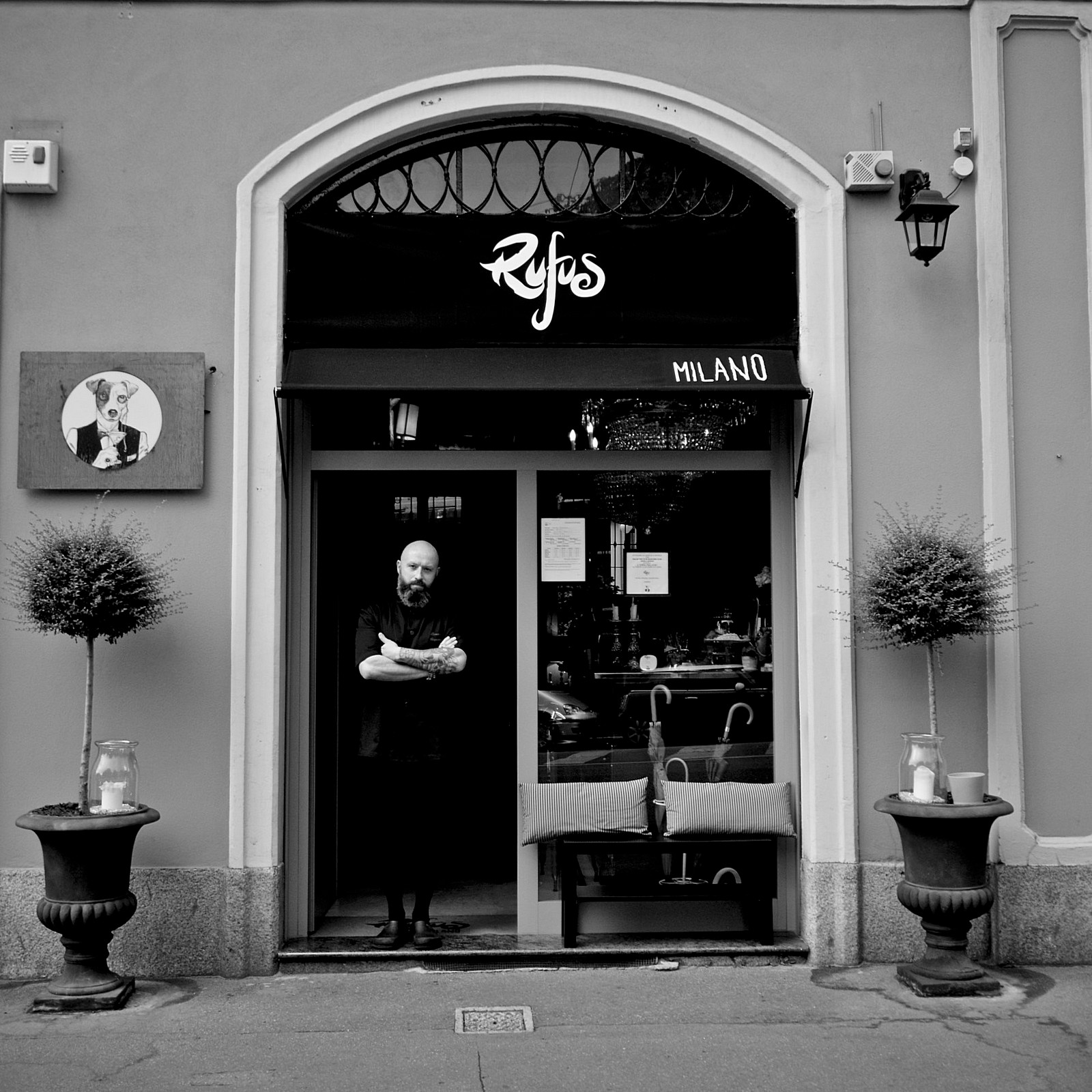 Explore Rufus Cocktail Bar Location, Map, And Brand Info